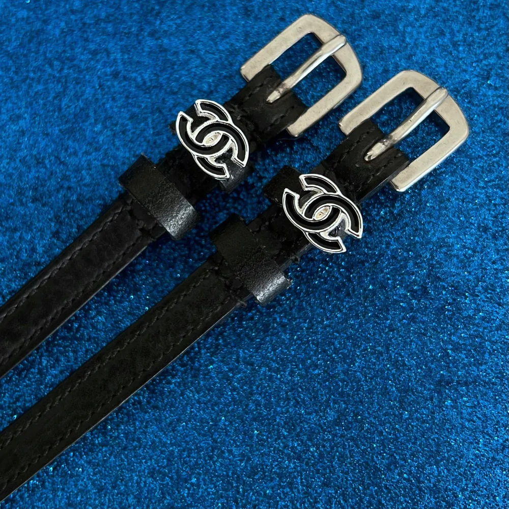 Logo Black Spur Straps - EverythingEQ